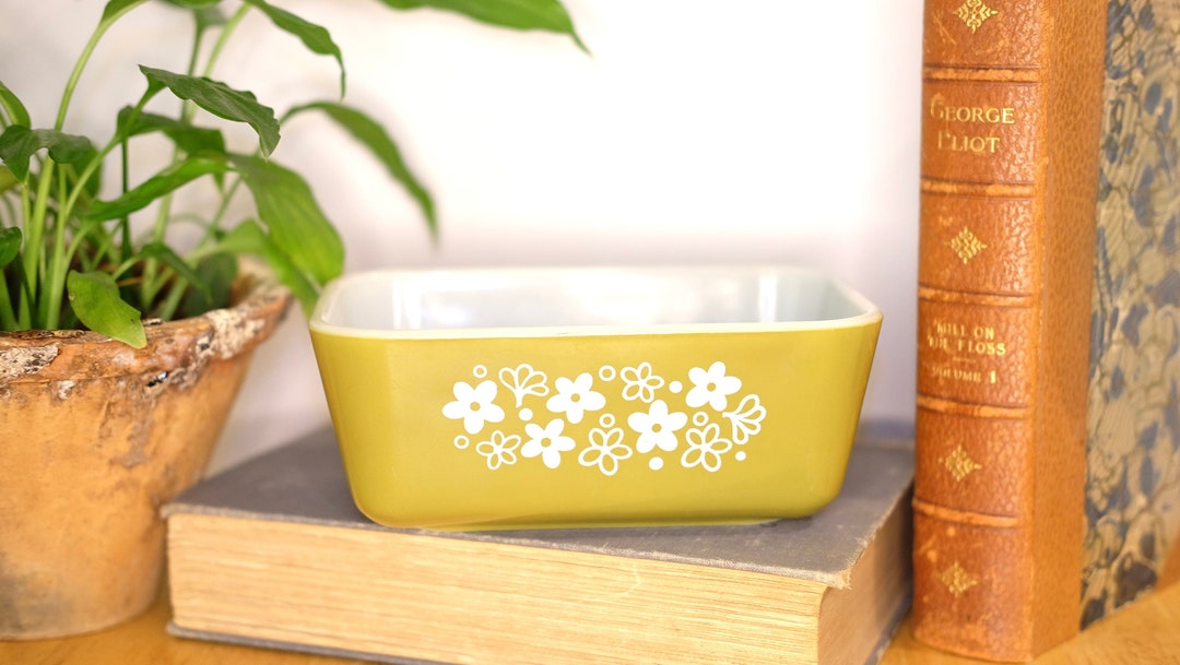 Vintage Pyrex Spring Blossom Pattern Refrigerator Dish Avocado Green ...