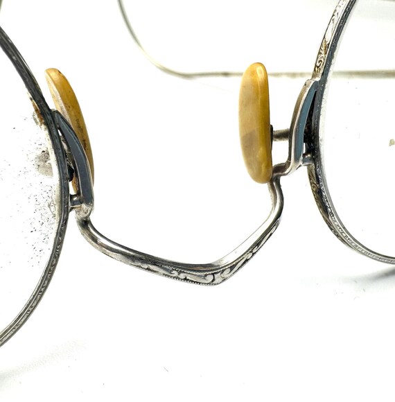Victorian Engraved Spectacles in Original Case — Work… - Gem