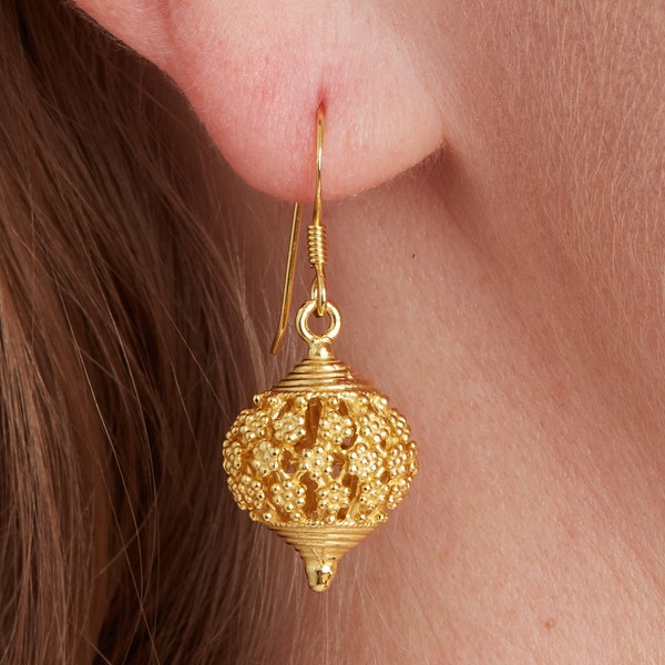 Filigree Ball - Etsy