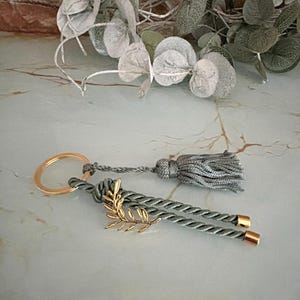 Dainty Sage Green Olive Keychain Favors Wedding Baptism Giveaway ...