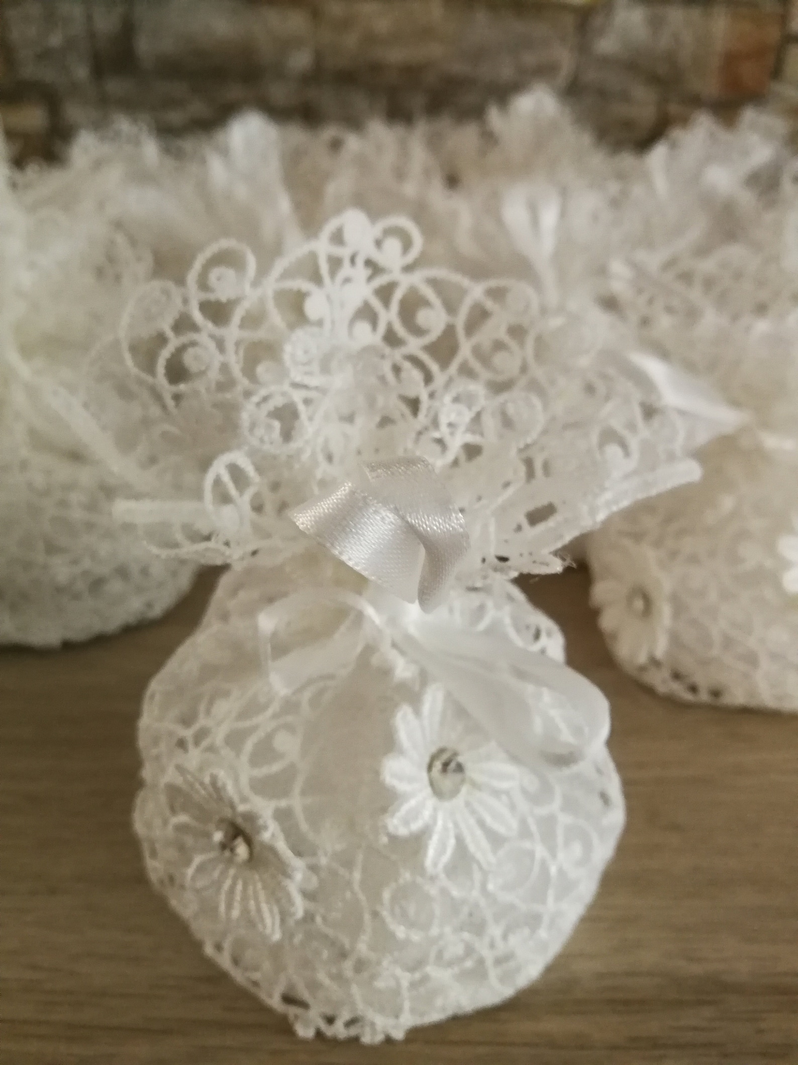 Dainty Daisy Lace Bags Favors Wedding Favors Baptism Bomboniere Guests ...
