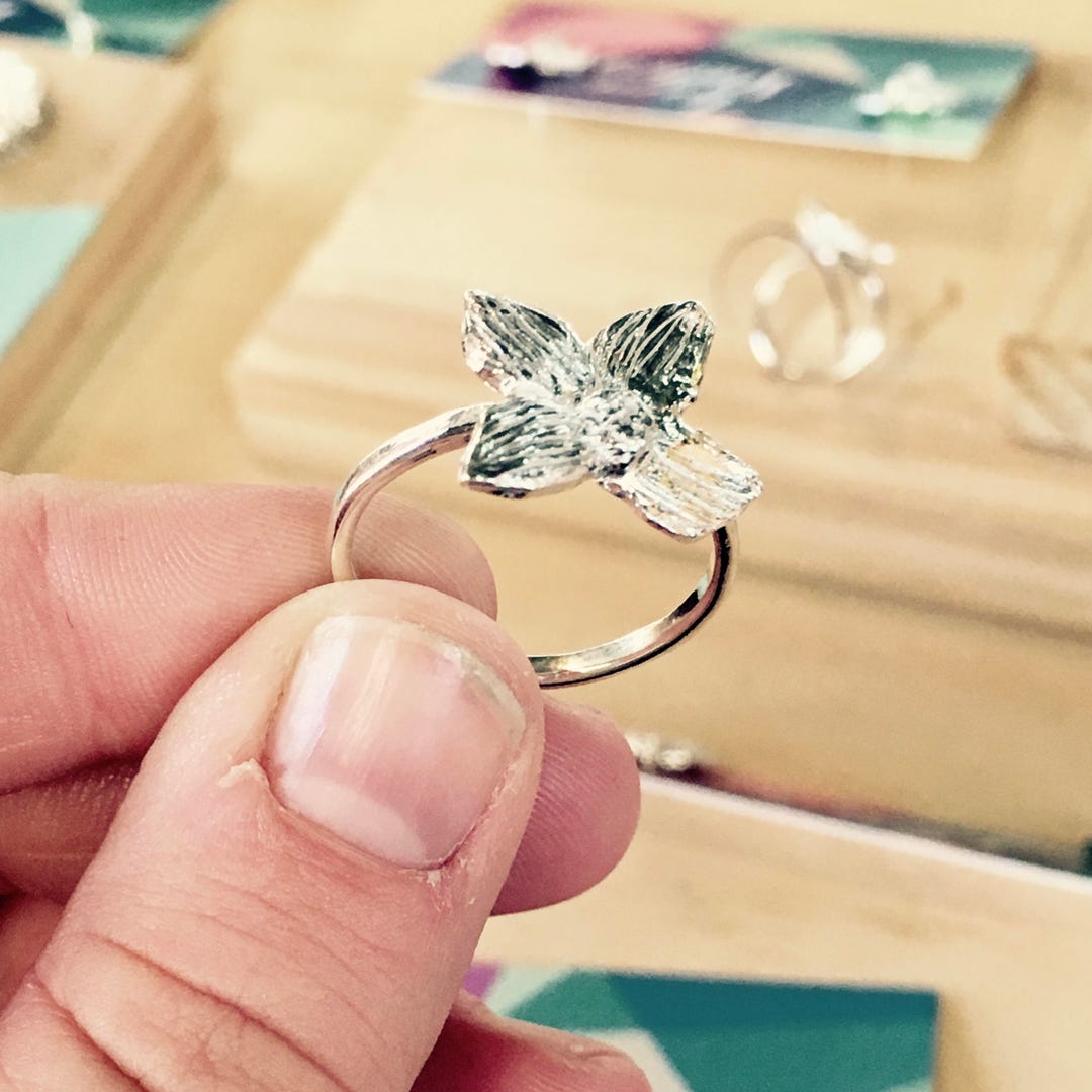 Small Flower Ring. Silver Jewellery. Flower Jewellery. - Etsy