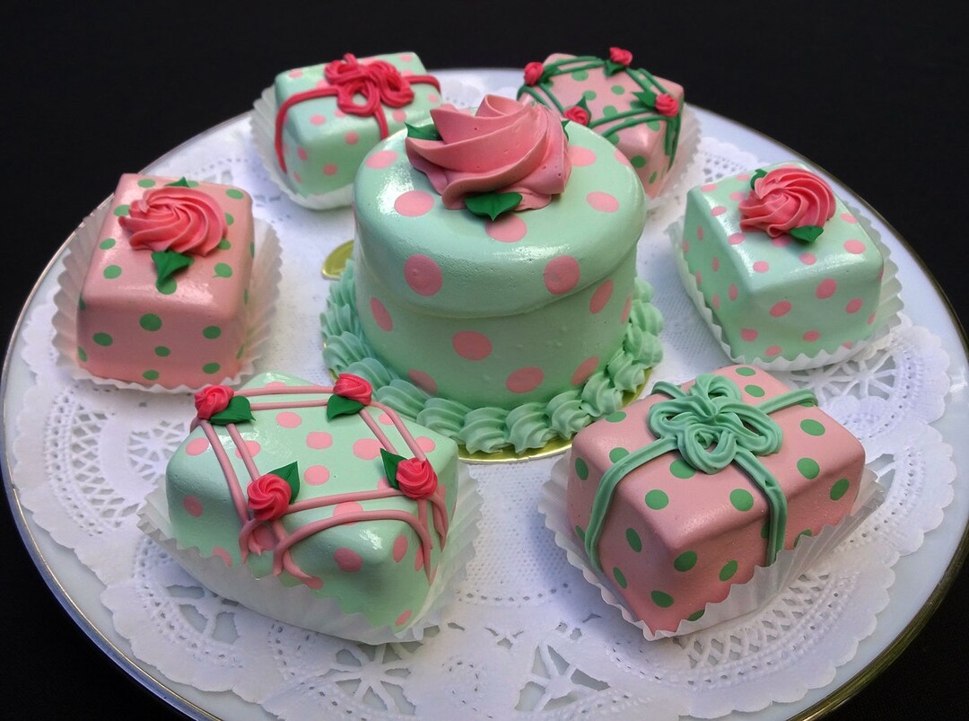 7 Pc. Pink and Green Dotted Fake Pastry Set - Etsy
