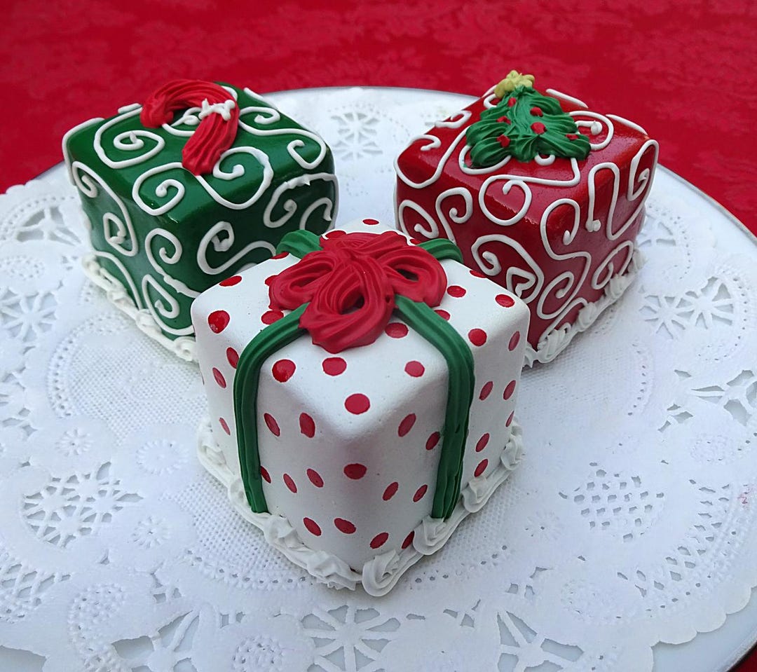 Christmas 3 Piece Fake Tea Cakes Christmas Table Decor - Etsy