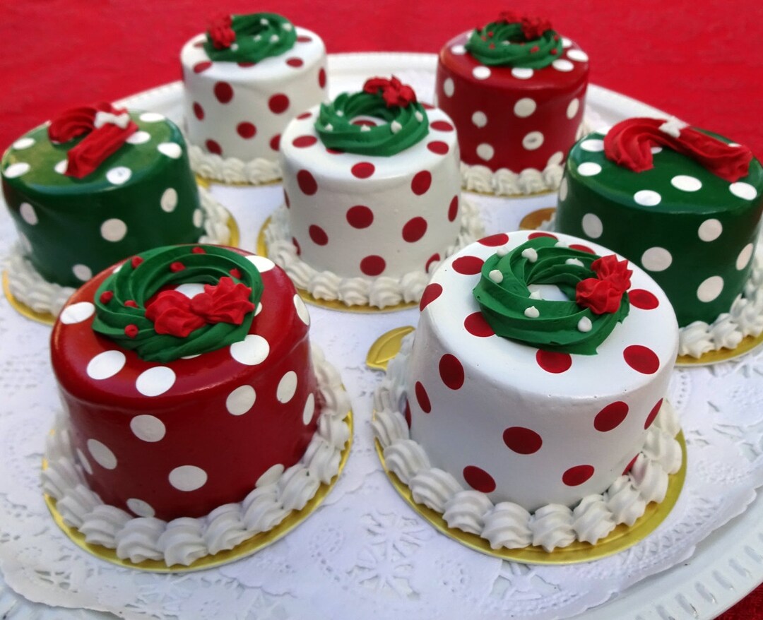 Dotted Christmas Fake Mini Cakes - Etsy