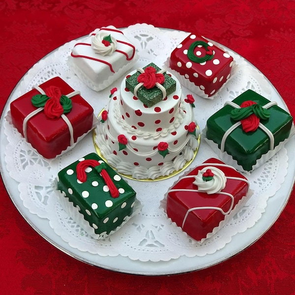 Fake Christmas Cake - Etsy