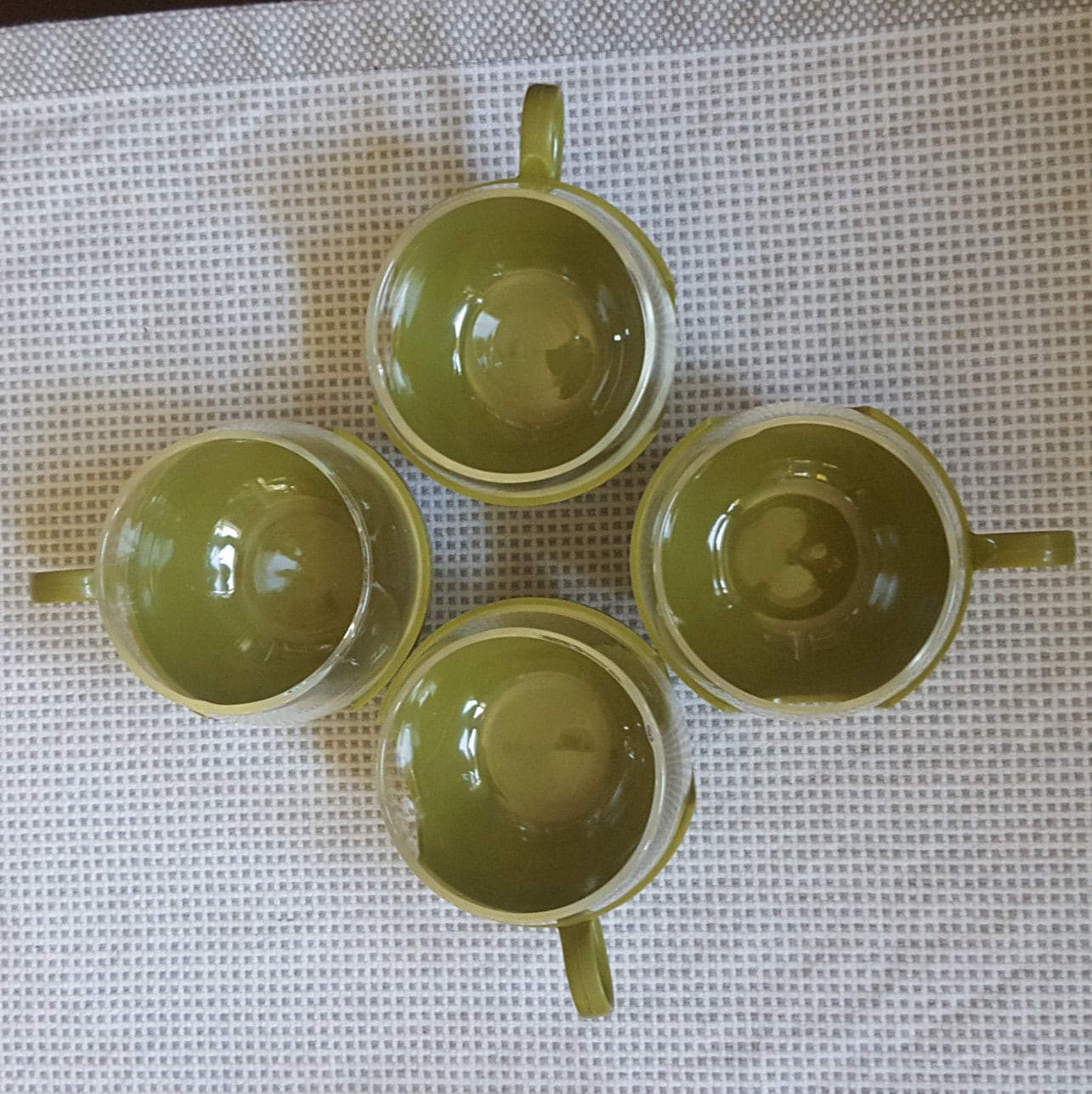 Pyrex Ware, Hot & Cold Drinkup Mugs, Avocado Green Plastic Holders ...