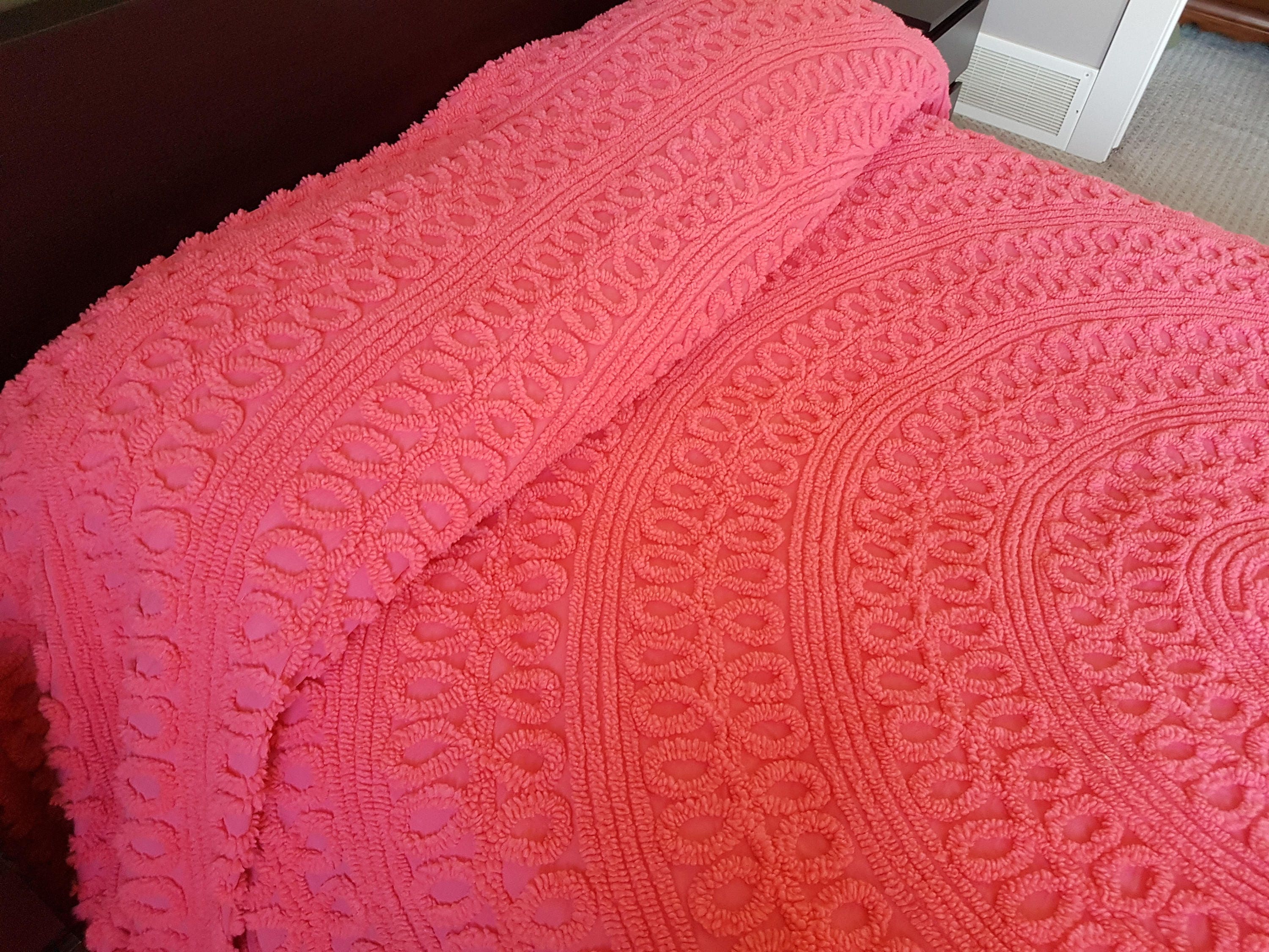 Vintage Hot Pink Chenille Bedspread, Retro Coverlets, Fringed, Full ...