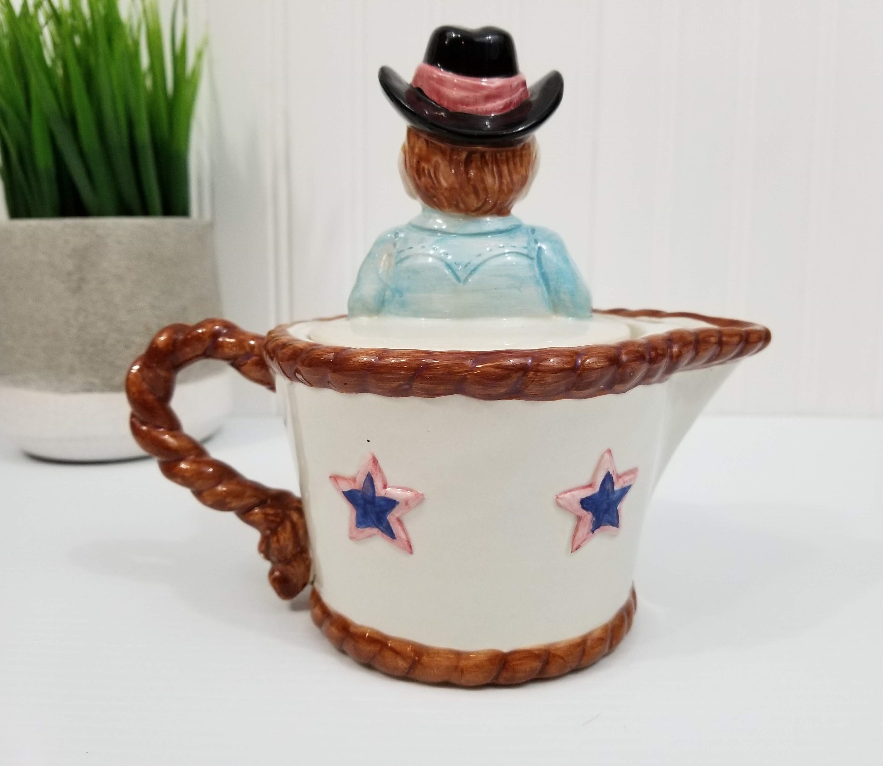 1992 BBQ Sauce Lidded Pitcher or Jug by OCI Omnibus for Fitz & Flyod ...