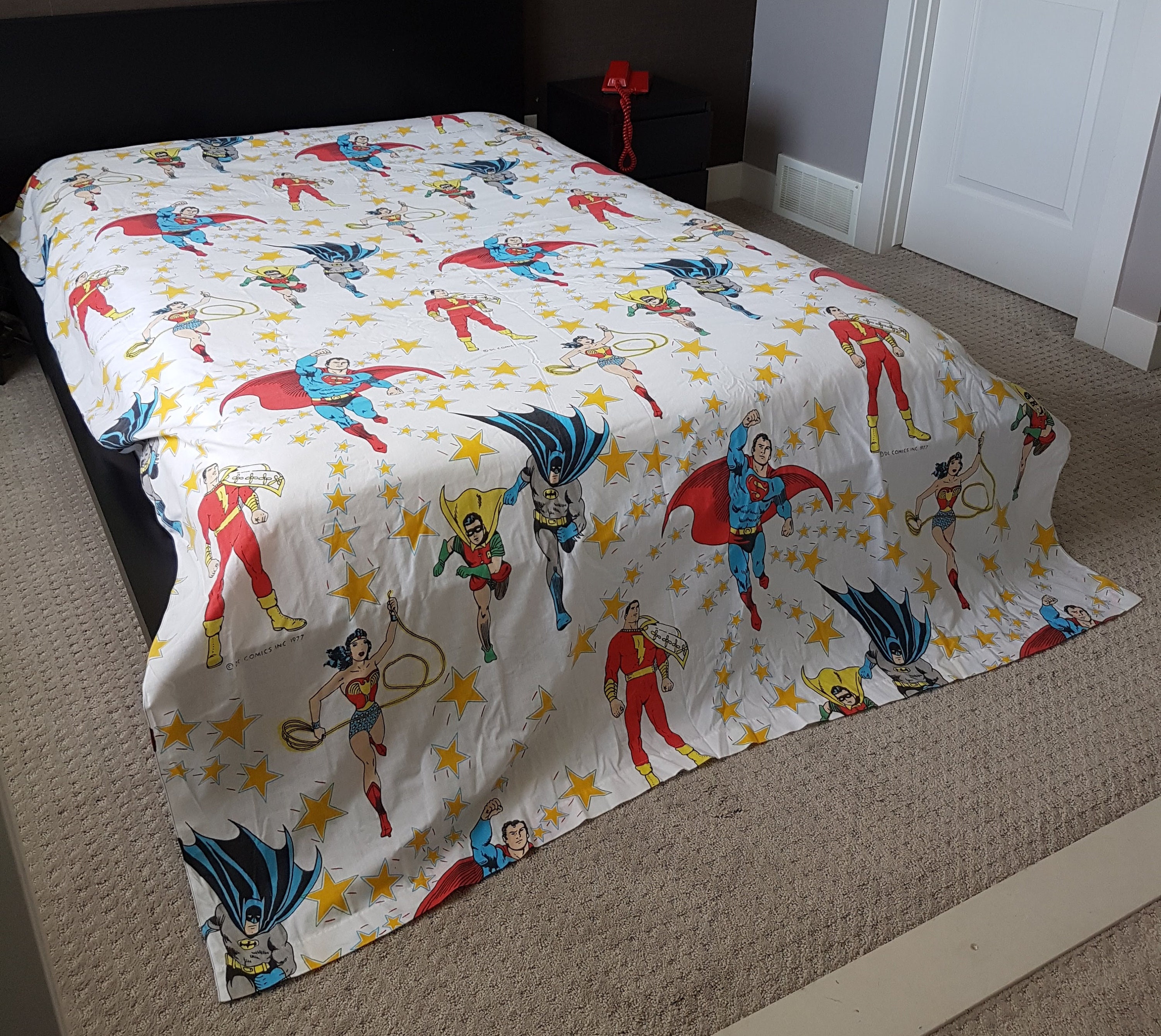 1977 Super Hero Twin Flat Sheet, Superman, Batman & Robin, Wonder Woman ...