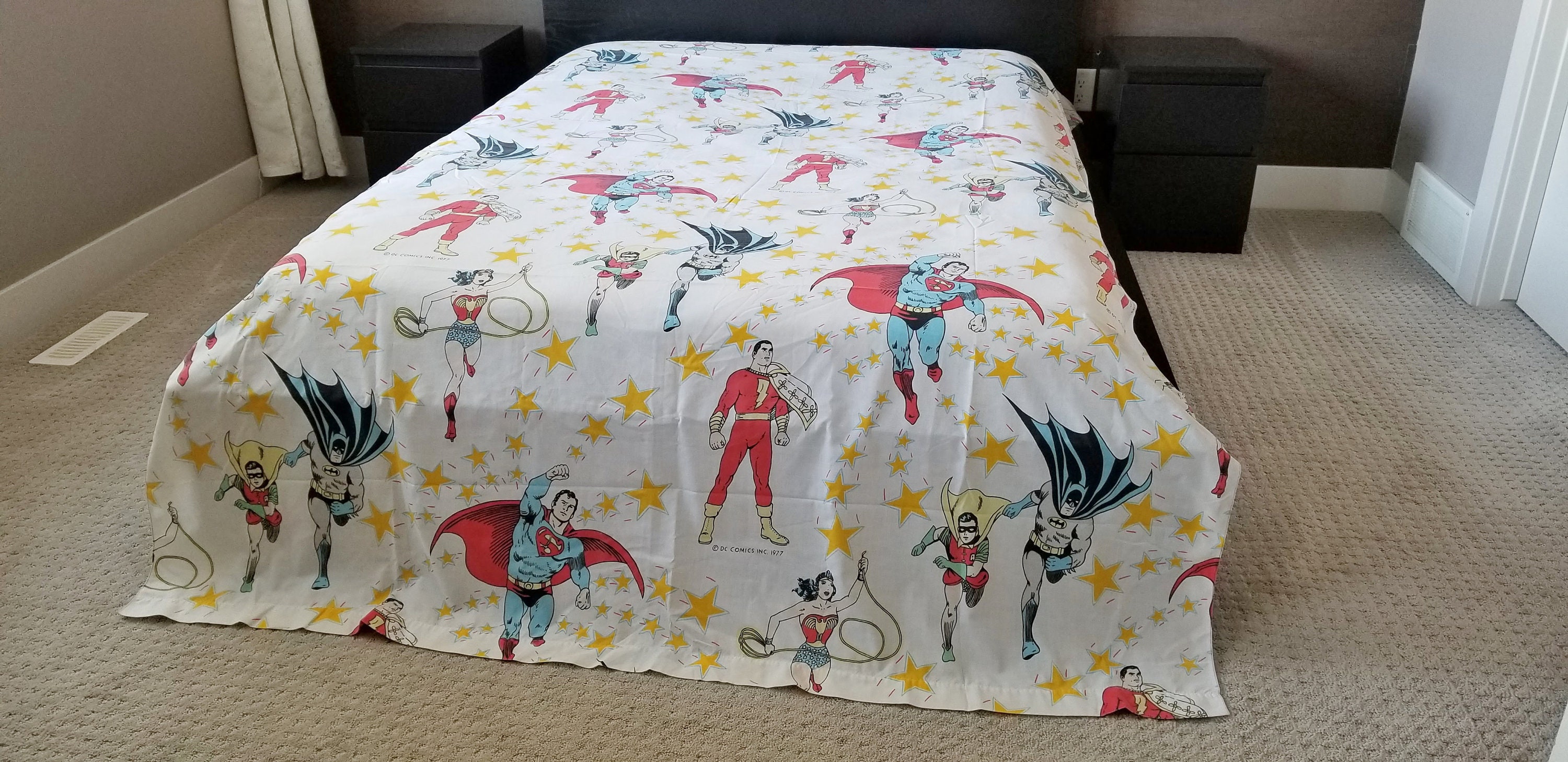 1977 Super Hero Twin Flat Sheet, Superman, Batman & Robin, Wonder Woman ...