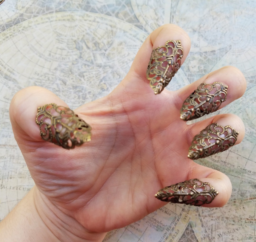 One Stiletto Nail Dragon Claw Finger Claws Gothic Vampire - Etsy