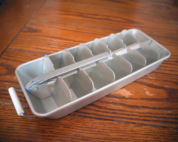Vintage 50s 60s Aluminum Ice Cube Tray - Etsy