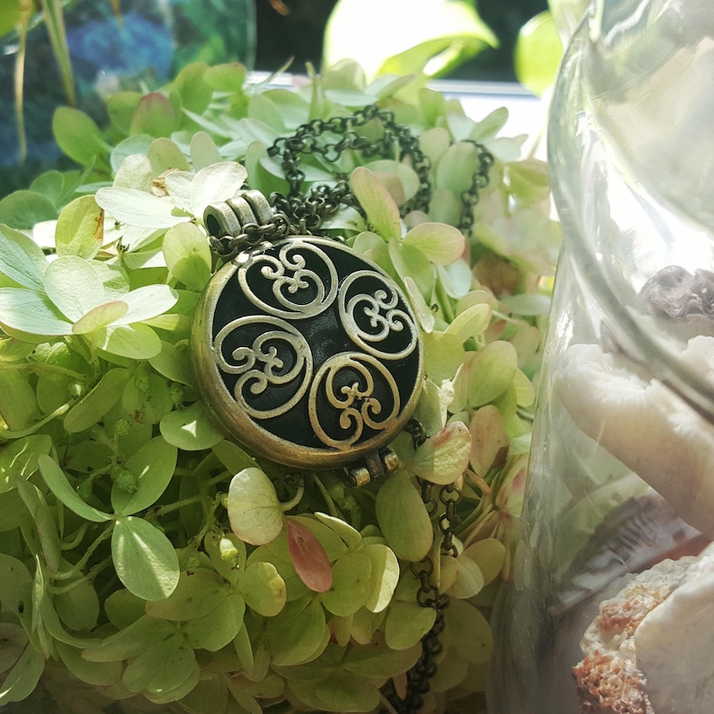 Princess Merida Brave Inspired Disney Necklace Pearl Cage - Etsy