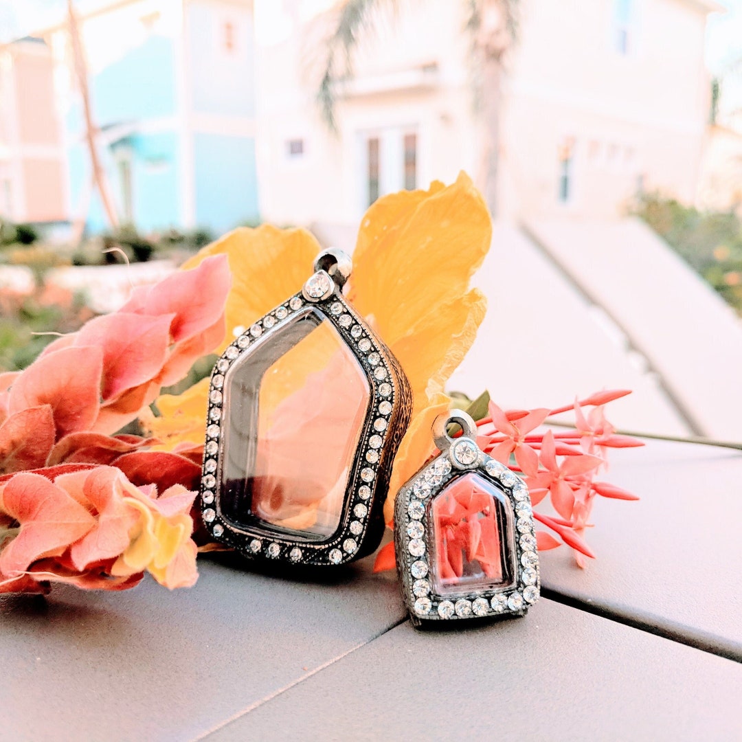 Merida & Elinor Disney Brave Inspired Mother and Daughter Pearl Cages ...