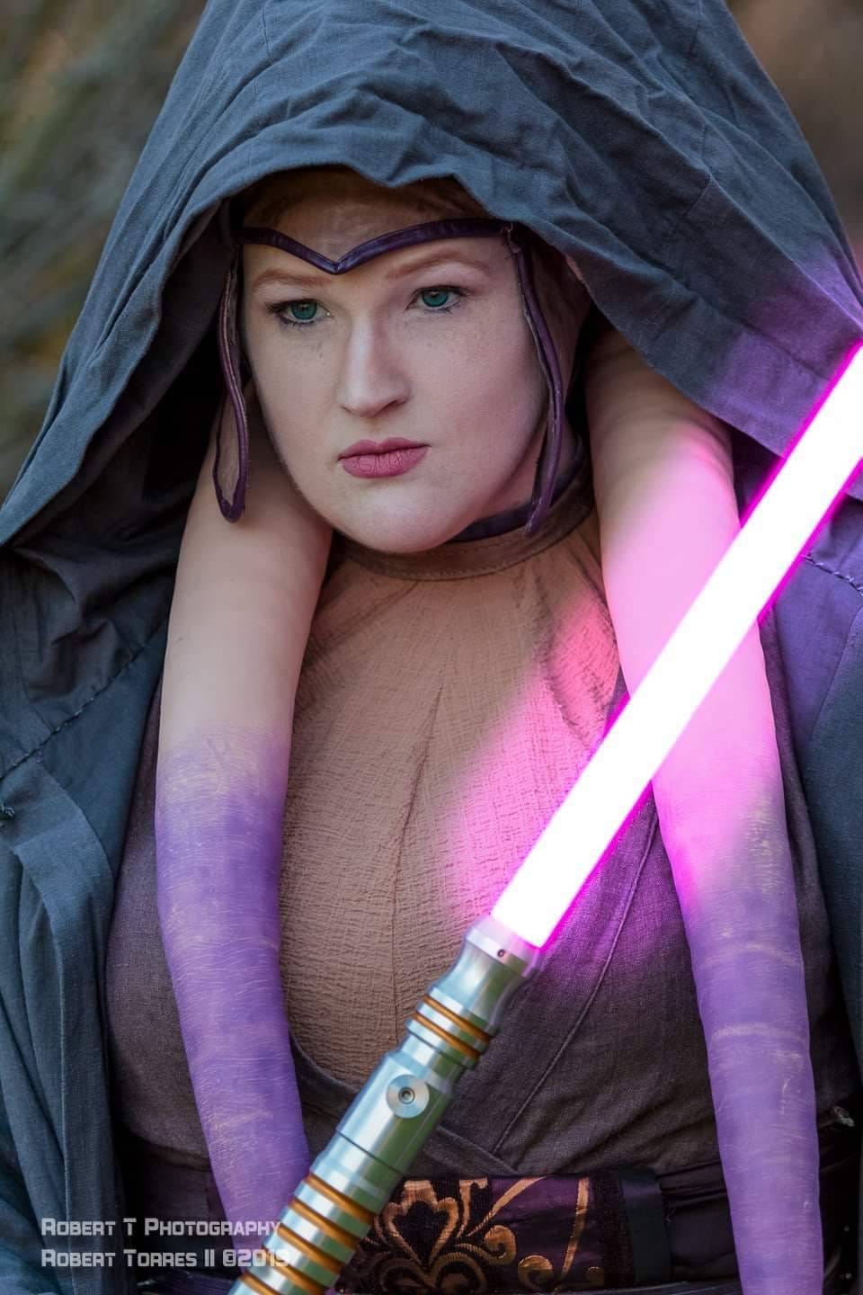 Female Jedi Cosplay