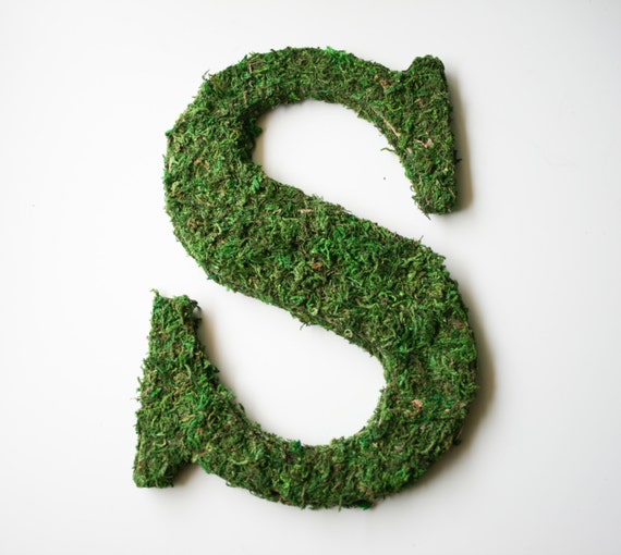 Items similar to 10" Moss Monogram Letter, Art Moss Covered Initial ...