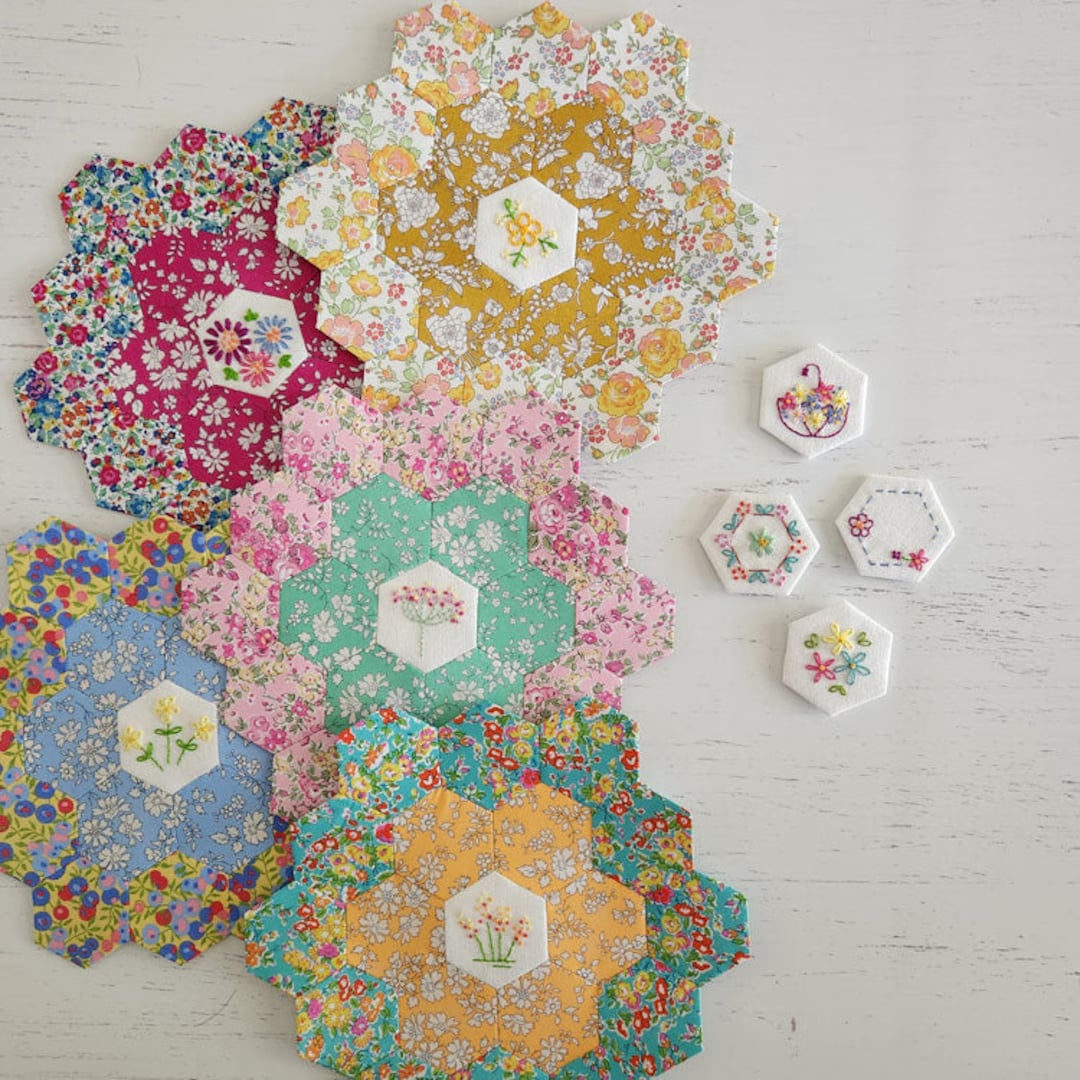 Lilabelle Lane Creations - My Garden EPP Quilt - Embroideries WHITE - Etsy