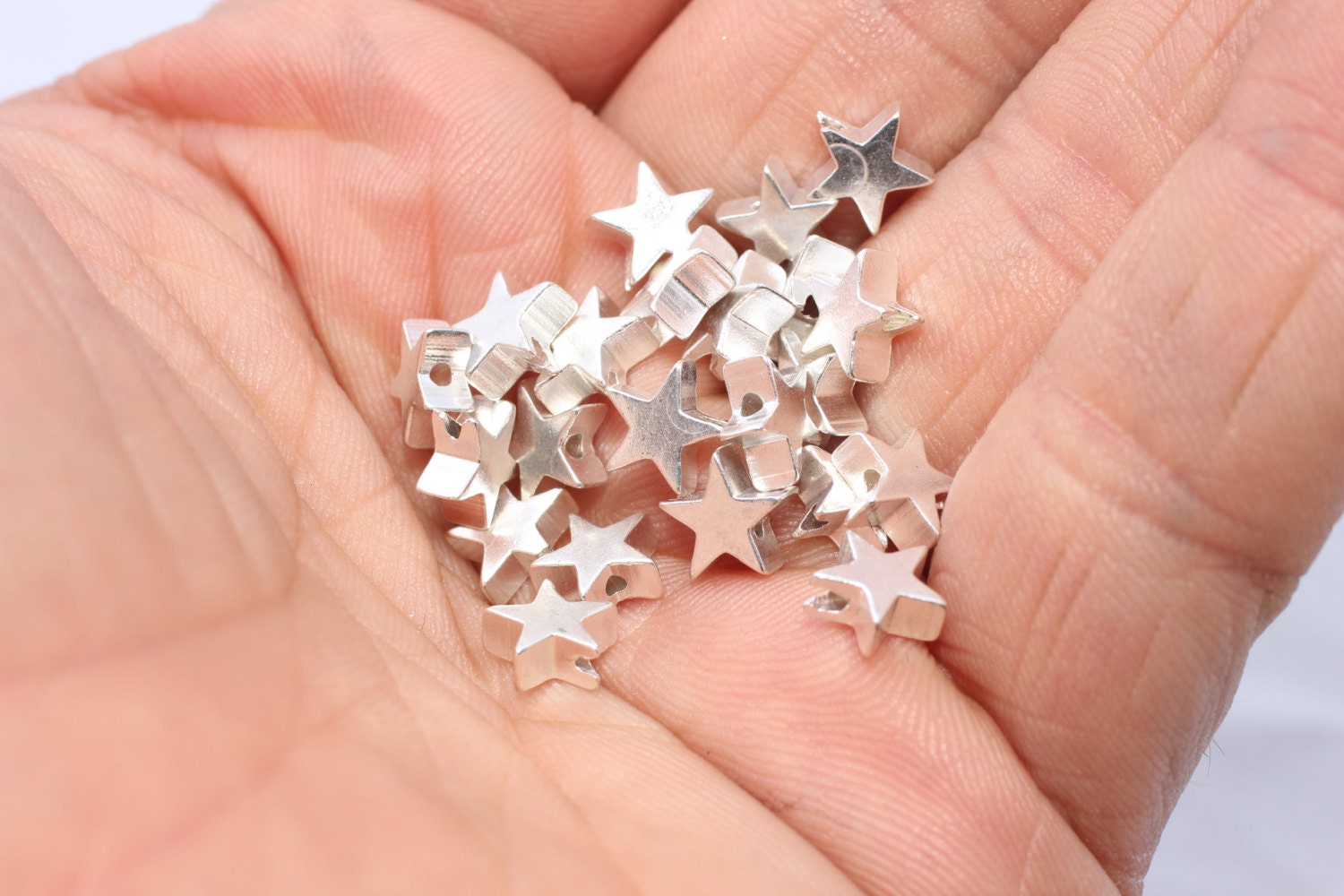 10 Pcs 7,5mm Silver Plated Star Beads, Star Charms, Center Hole Star ...