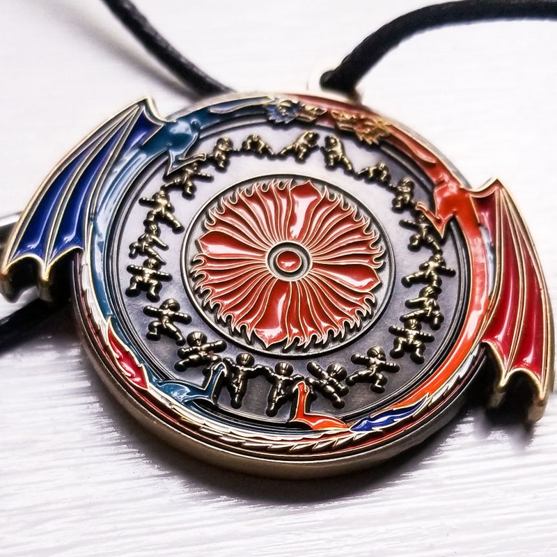 Avatar Necklace - Etsy