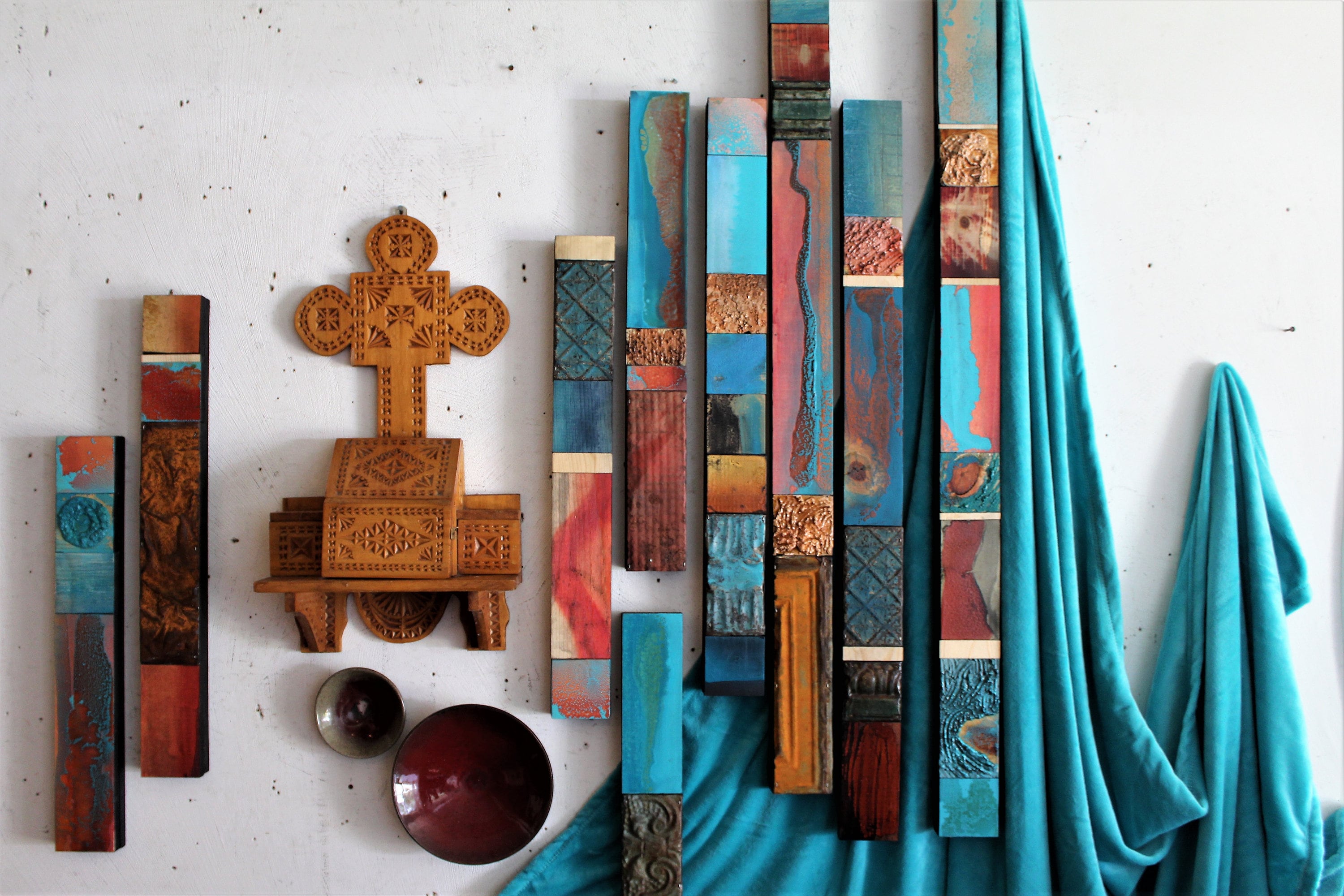 Apache Red Totems Over Sized Large Relief Metal Wood Wall Texture ...