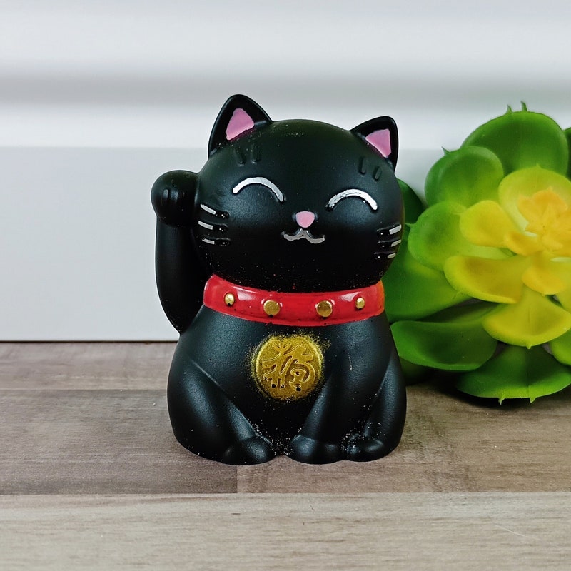 Lucky Cat Figurine - Etsy