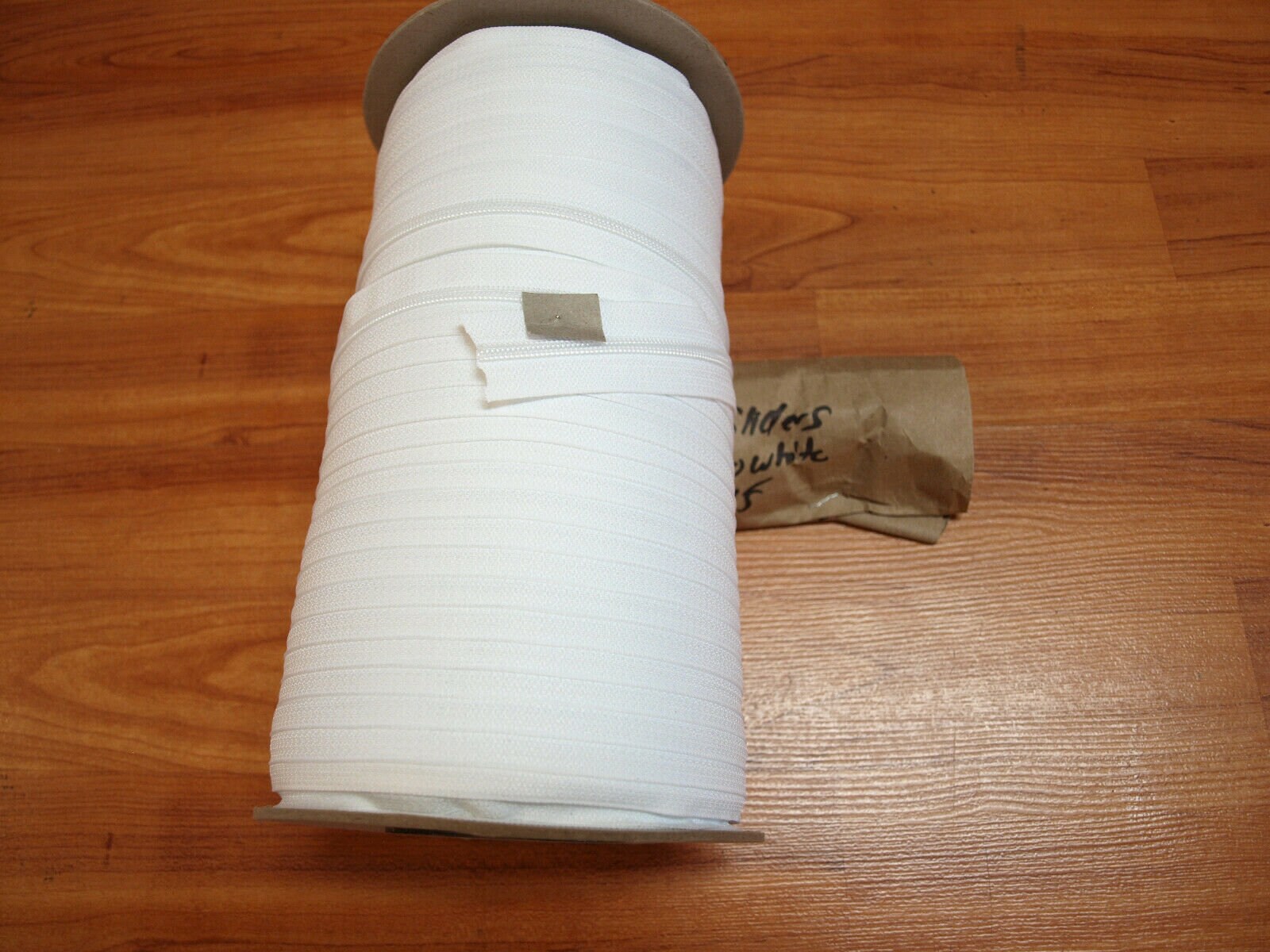 Zipper Roll Color White Size #4.5 100 Yards Plus 100 Sliders for ...