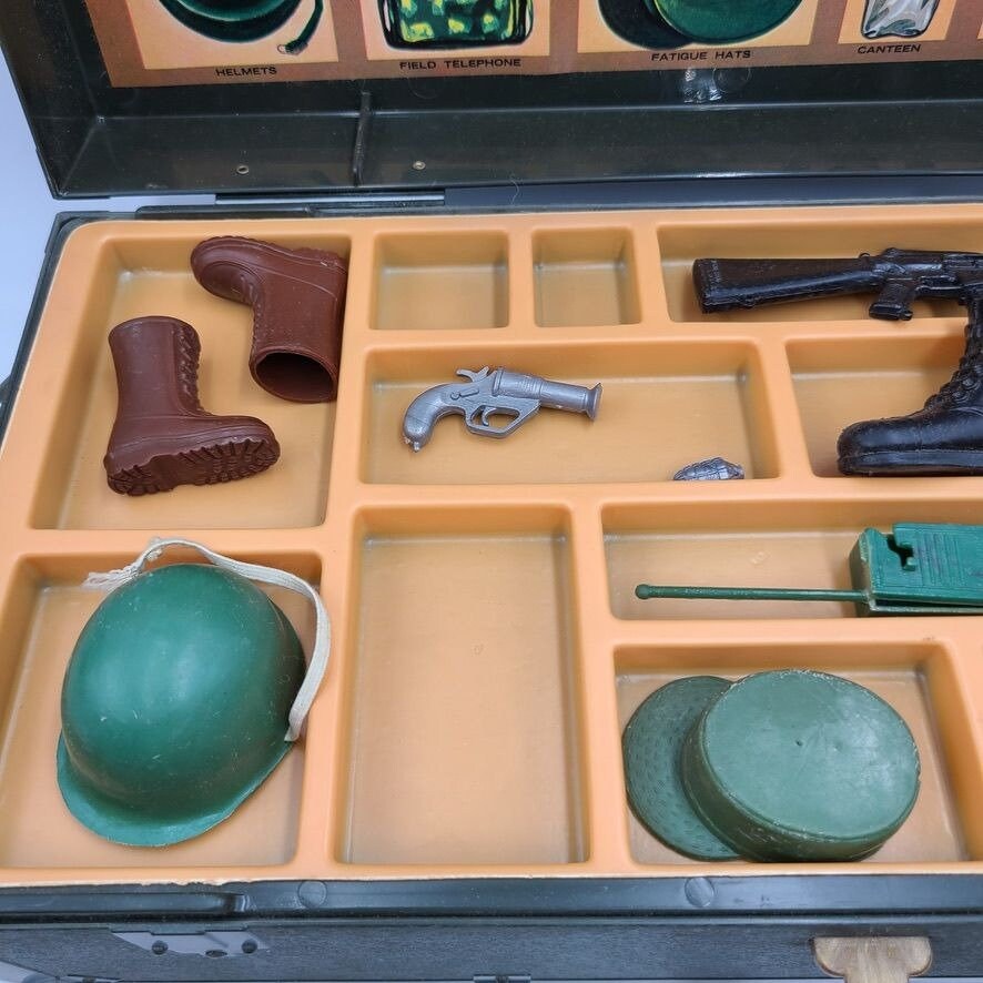 GI Joe 1964 Footlocker Sticker Tray Accessories Sample Analizer AT Lot ...