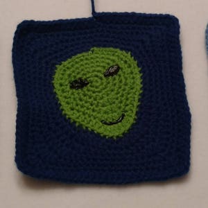Crochet Alien Granny Square Pattern (PDF) - Etsy
