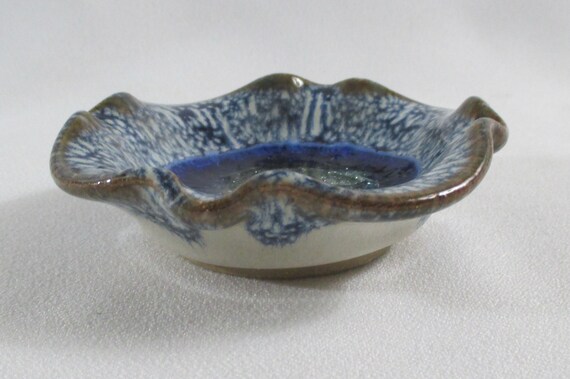 Rare Vintage Tiny Studio Art Pottery Ruffle Rim Salt … - Gem