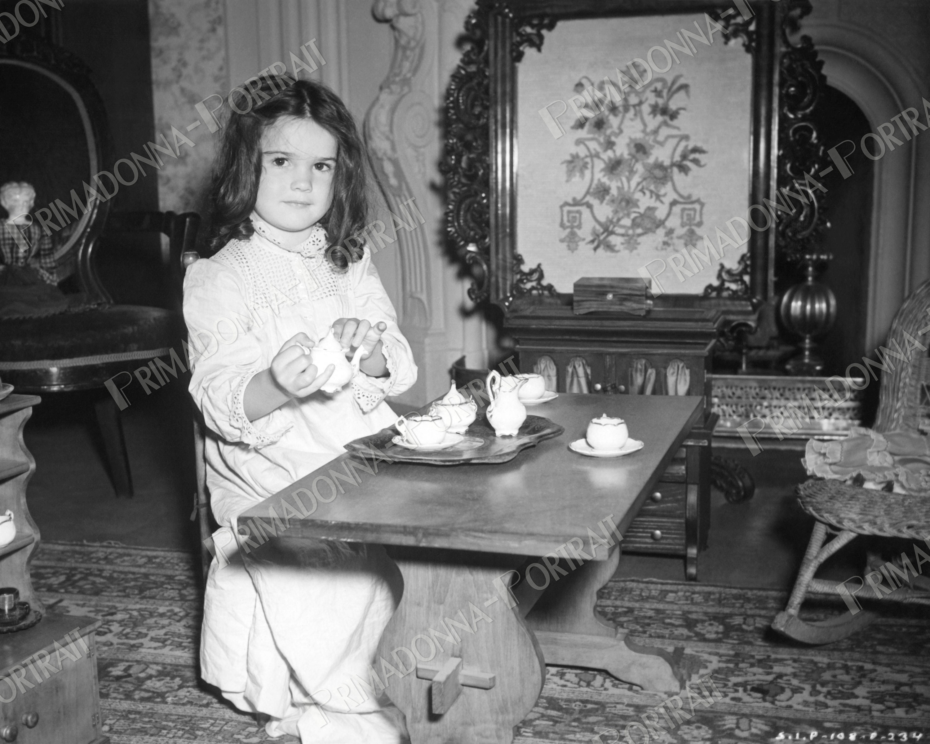 Cammie King 5x7 Or 8x10 Gwtw Gone With The Wind Tea Set Tea Cups Dolls Dollys Movie Still Etsy
