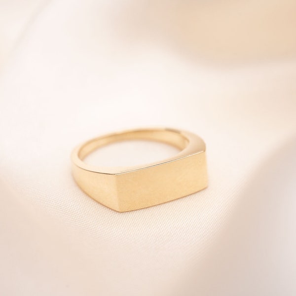 Solid Gold Signet Ring Women - Etsy