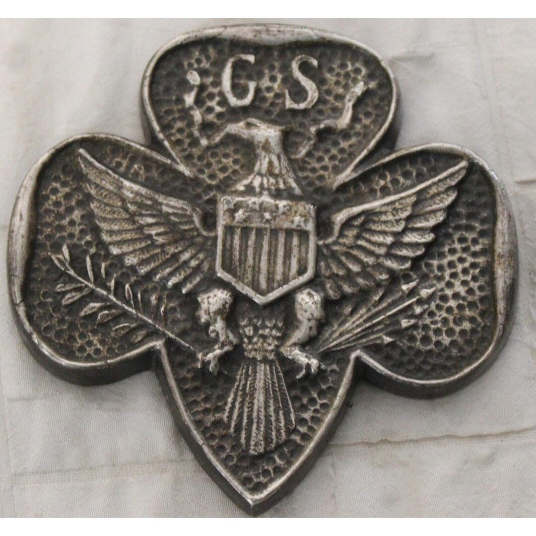 Vintage GSA Girl Scout Trefoil Emblem Paperweight Metal Eagle Felt Back ...