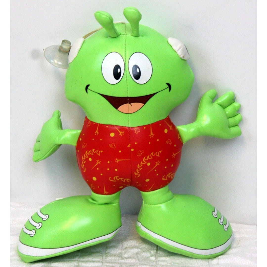 1993 Good Stuff Vinyl Plush Green Alien Suction Cup Car Window Toy ...