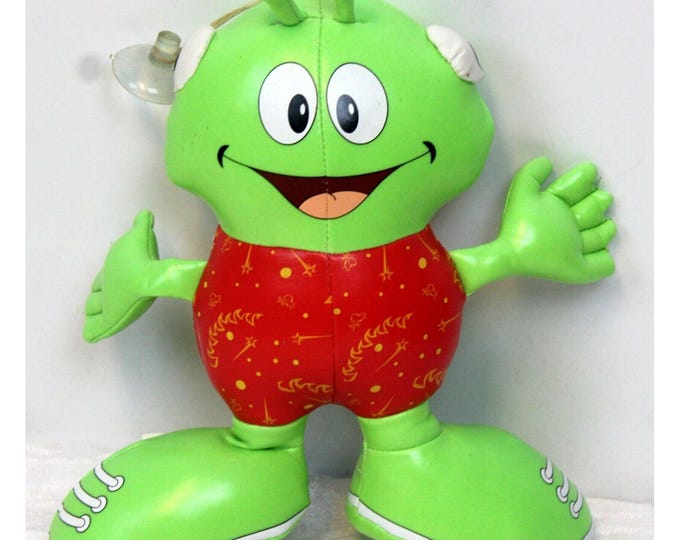 1993 Good Stuff Vinyl Plush Green Alien Suction Cup Car Window Toy ...