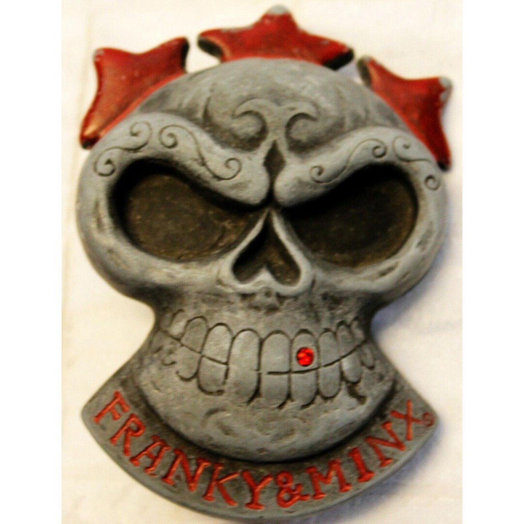 Franky and Minx Gray Skull Belt Buckle Red Stars Rhinestone Tooth ...