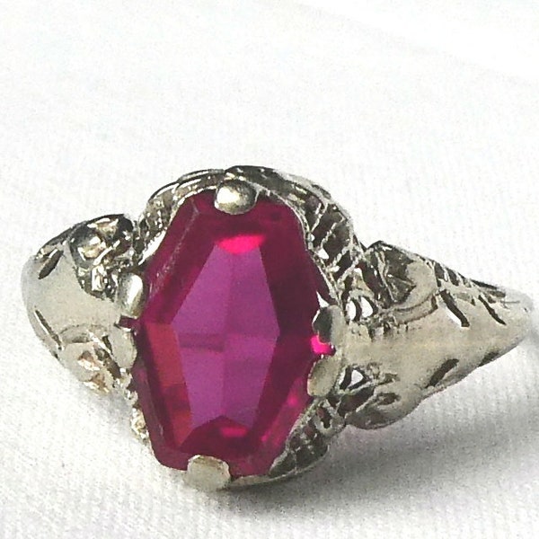 Ruby Filigree Ring - Etsy