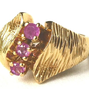 Vintage 18K Gold Ruby Ring Offset Angled 3 Stone Wide Band - Etsy