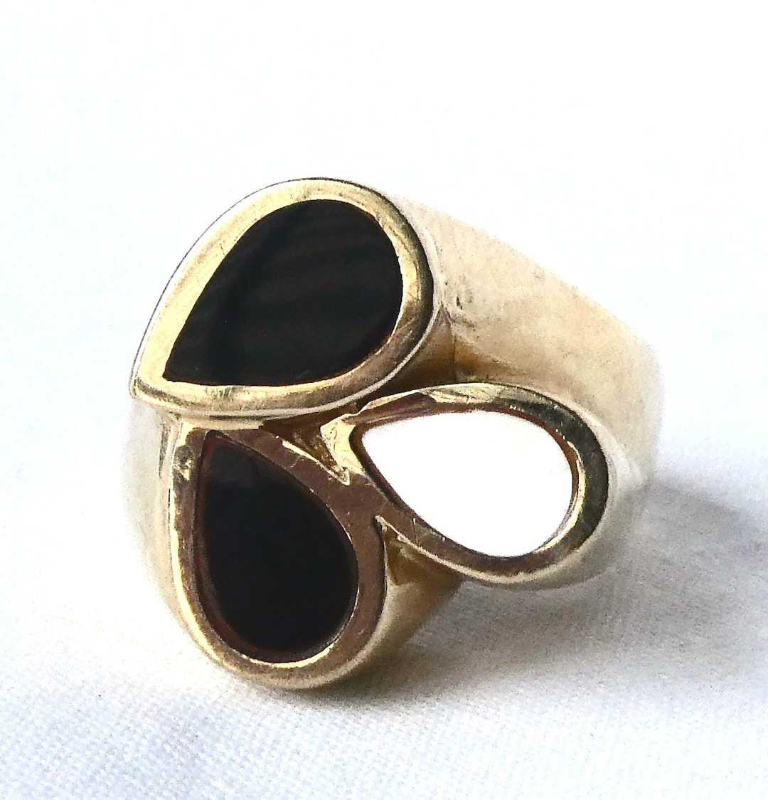 Heavy Onyx Mother of Pearl Inlay Ring 14k Gold Modernist Vintage Flush ...