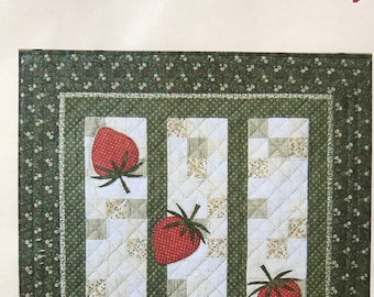 Strawberry Patch Quilt Pattern - Etsy