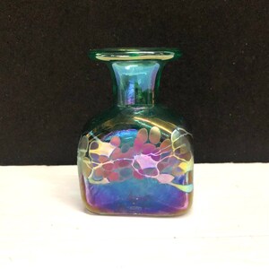Robert Held Art Glass Iridescent Green Gold Bud Vase Signed Label 4 ...