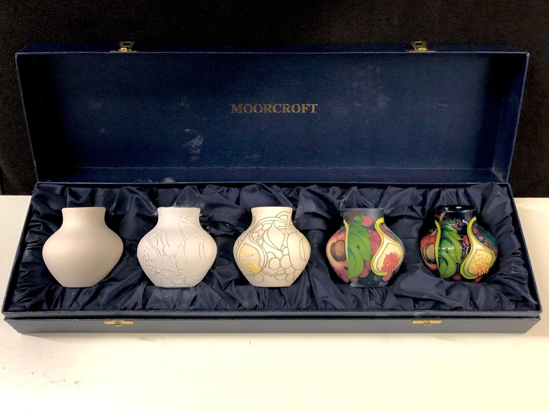 Rare Moorcroft Pottery Emma Bossons FRSA Queen’s Choice Grapes, Fig and ...