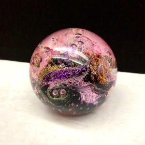 Susan Belyea 2003 Iridescent Art Glass Paperweight With Bubbles - Etsy