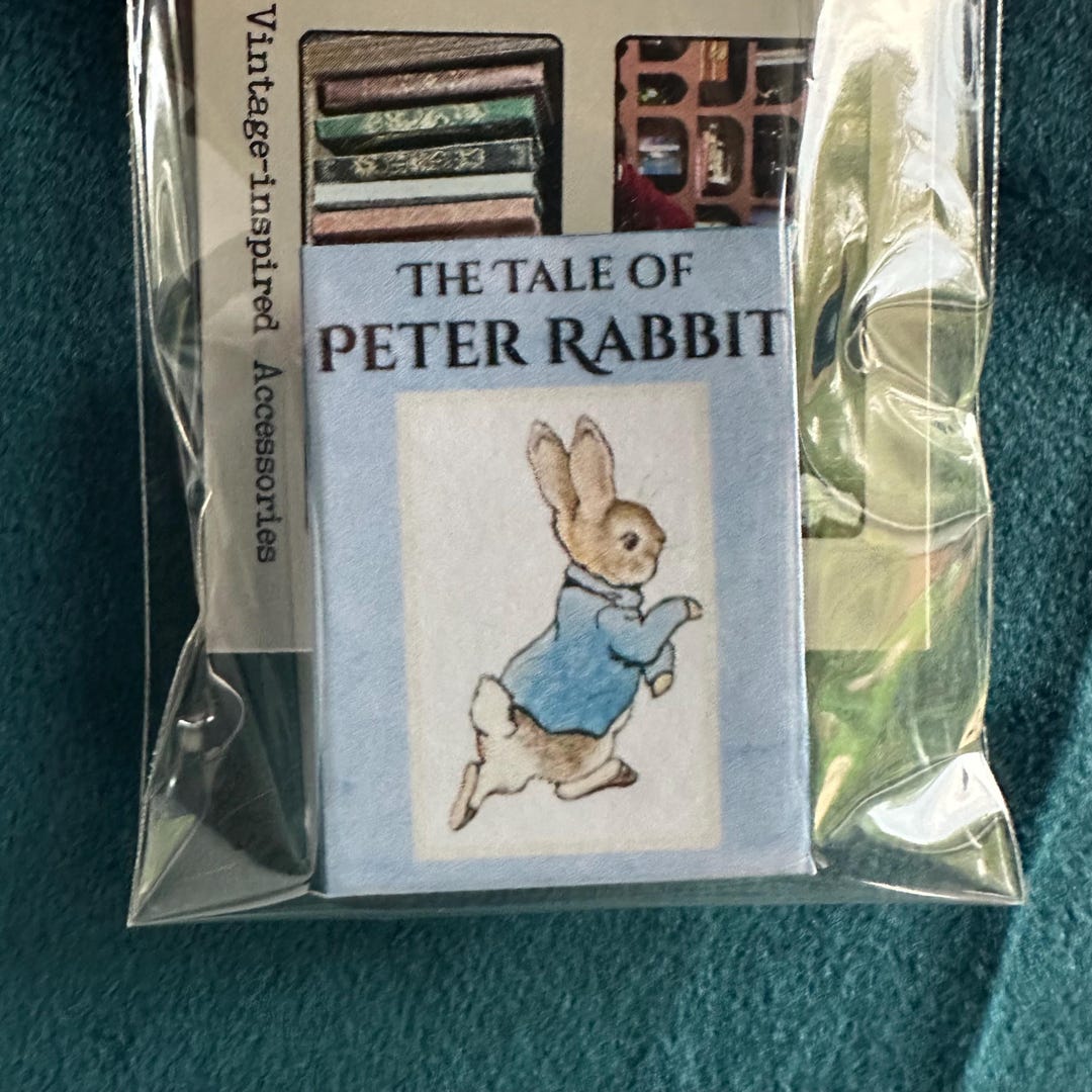 Mini Book Pin - the Tale of Peter Rabbit With Inside Pages | Ita Bag ...