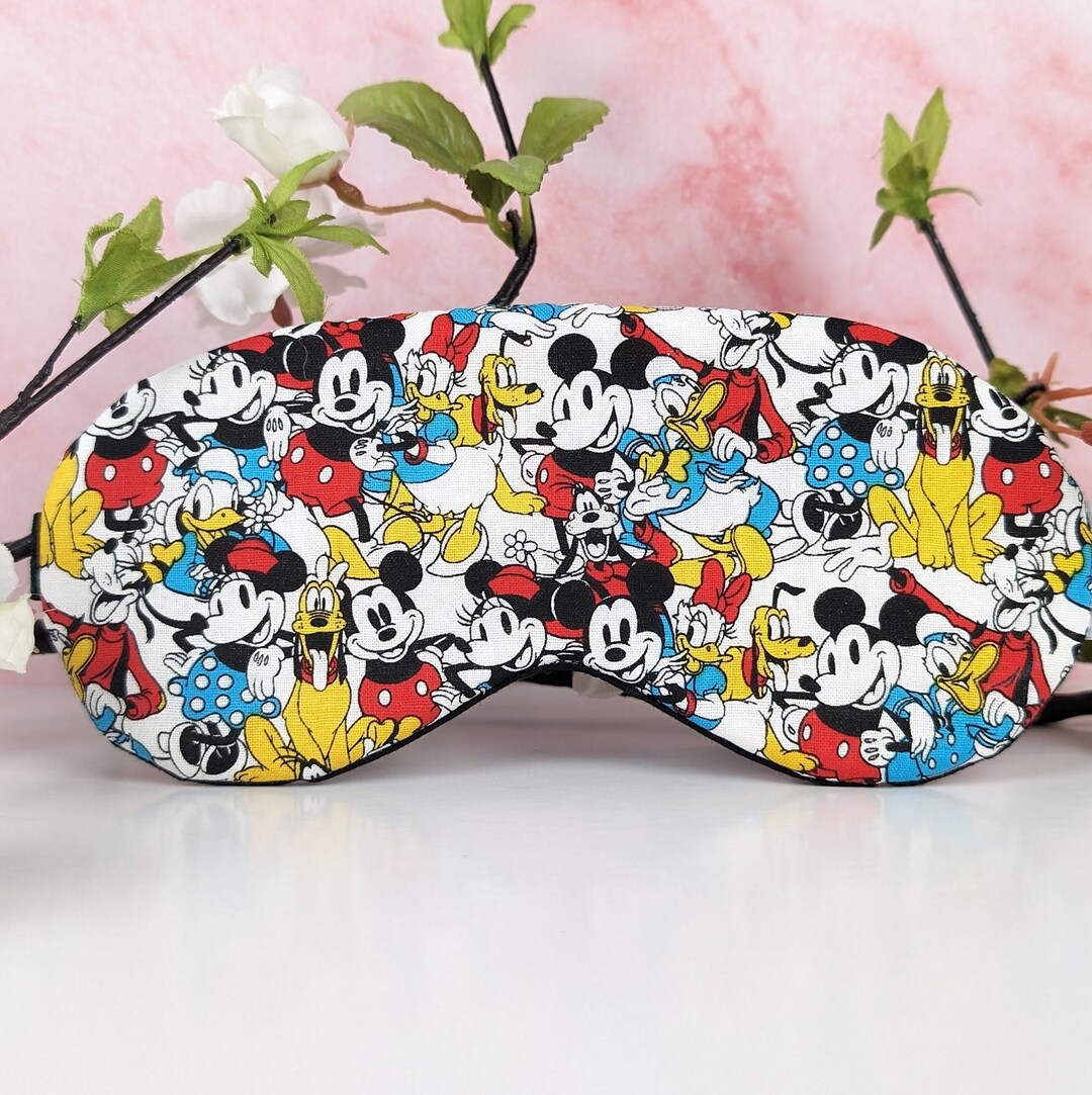 Mickey Mouse and Friends Minnie Mouse Pluto, Goofy, Donald Daisy Duck ...