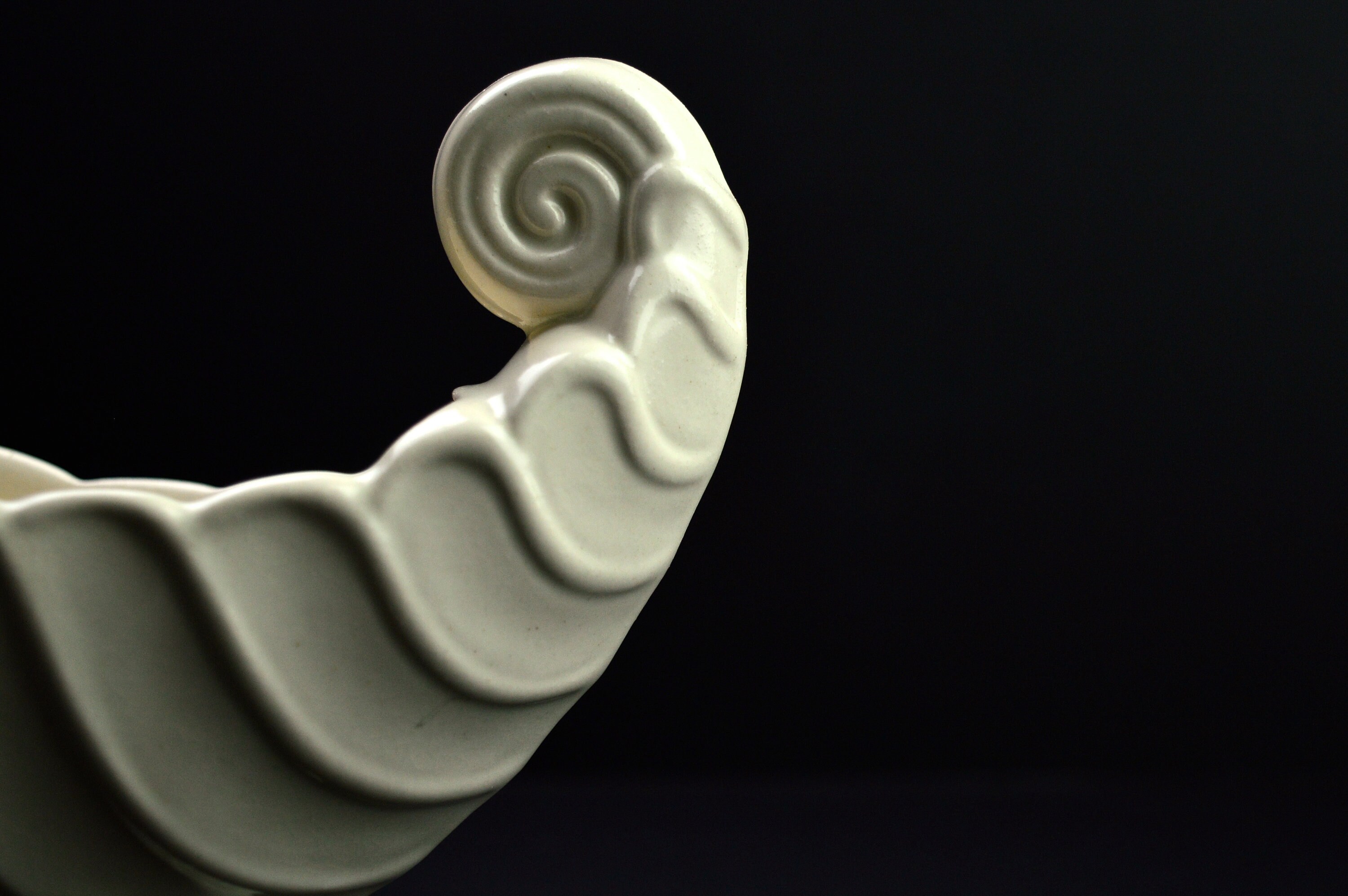 1960s Price & Kensington Shell Vase Posy Bowl Vintage Home - Etsy