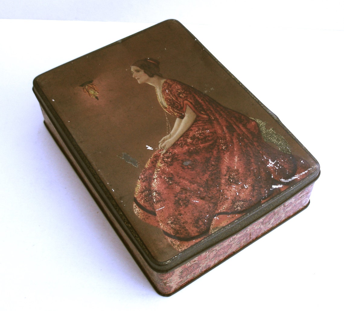 Crinoline Lady Vintage Tin Made in England for William - Etsy