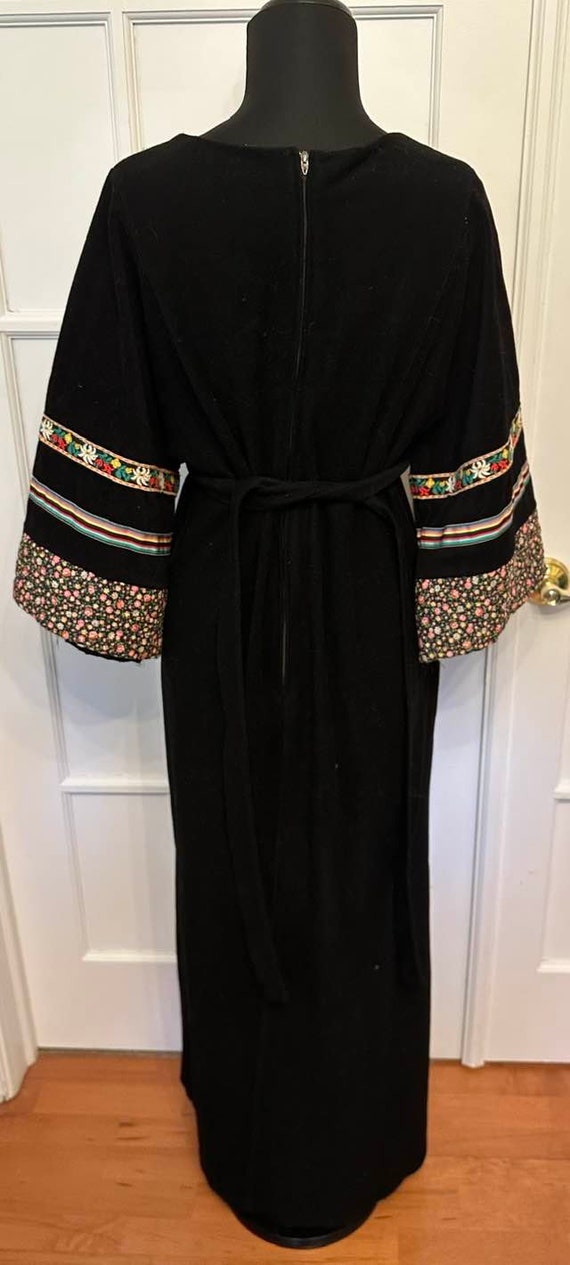 Vintage Bohemian Black Velour Lounge Robe Dressing Go… - Gem
