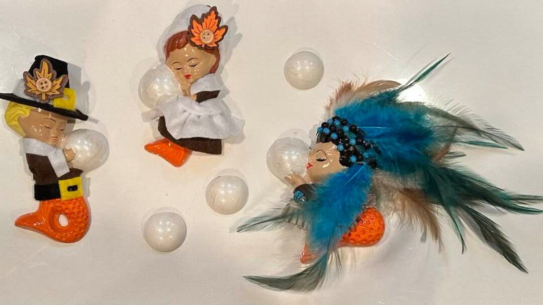 Vintage Style Thanksgiving Mermaid Set Kitsch Thanksgiving Mermaid Wall ...