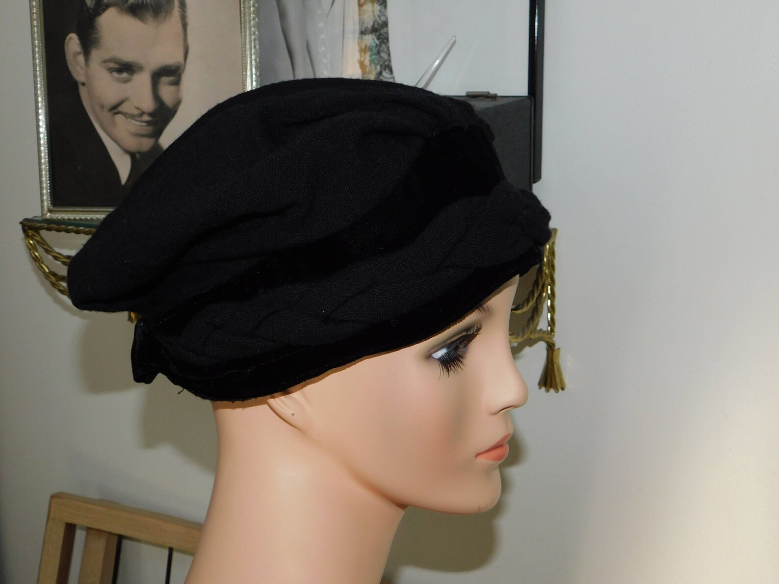 Vintage 70s Black Velvet Turban Renaissance Style Beret Tam | Etsy